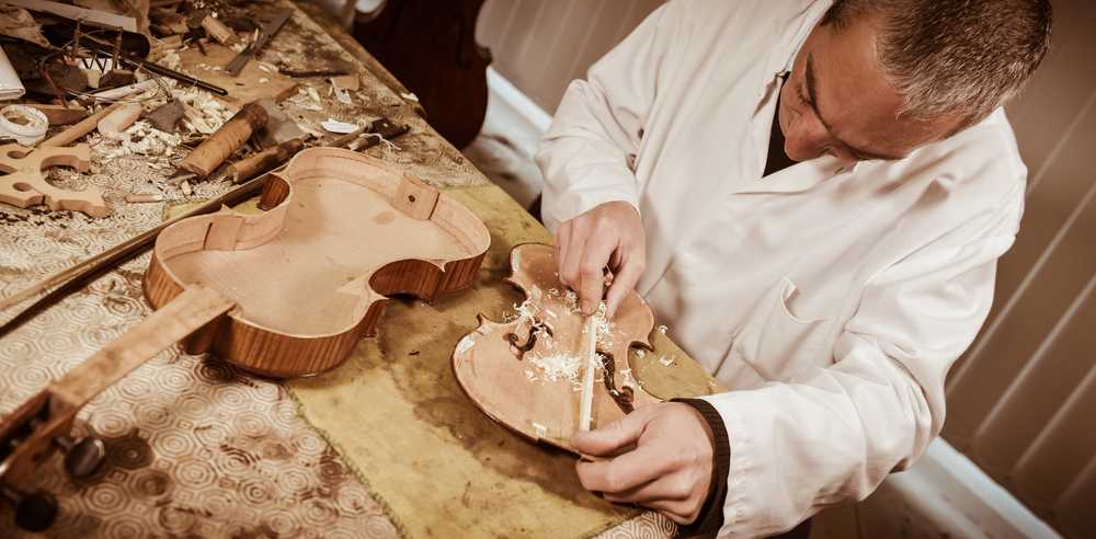 A Young Violist’s Guide to Buying a Viola